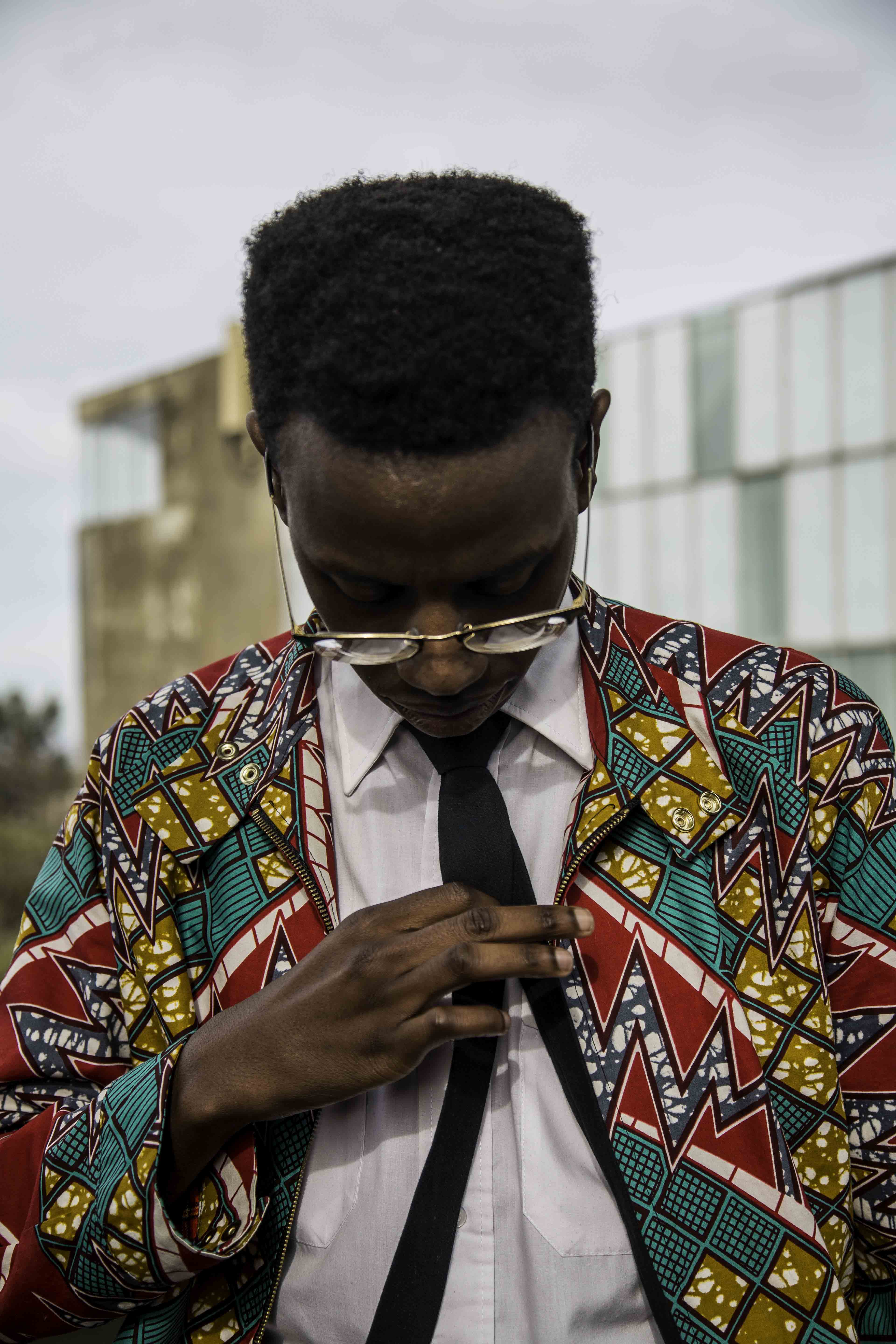 African Robots and Spacecraft reimagine the future of wire art in Cape ...